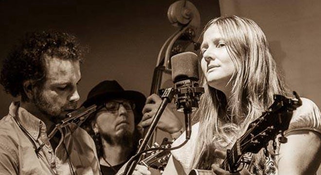 HitKicker Homegrown Sessions Hosted By Ashley McMillen | The Southern ...